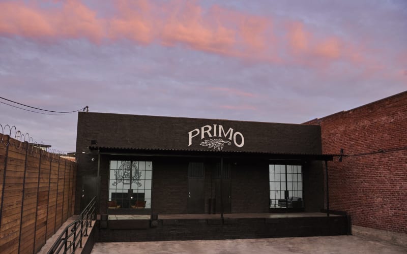 Primo Studios | Arts District completely private Photo Studio with L-shaped Cyclorama, in house ...