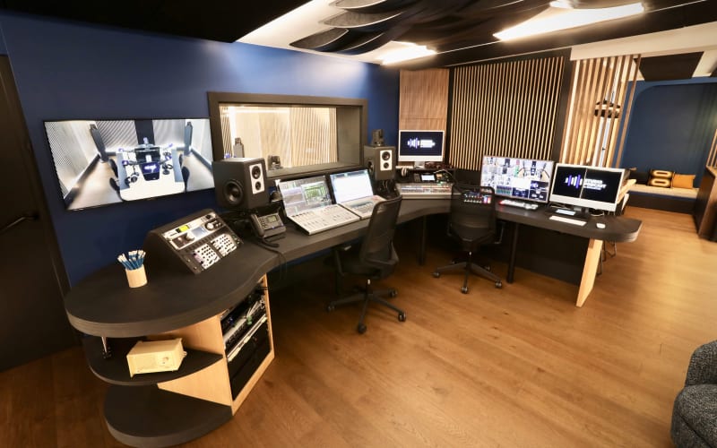 Studio Podcast by Sonacom | Studio professionnel d'enregistrement de ...