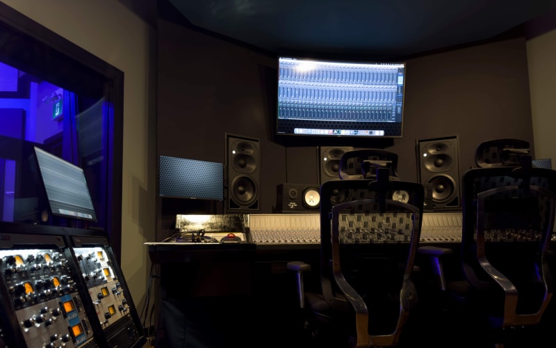 Analog Studio with access to Live Room, Etobicoke | Production | Peerspace