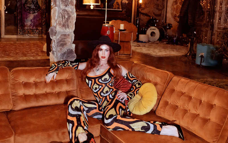 70's Rock & Roll Retreat House with Music Space, Pool and Retro Rooms ...