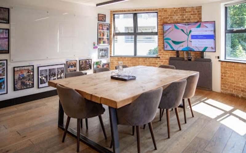Unique rustic Meeting Room in the City, London | Off-Site | Peerspace