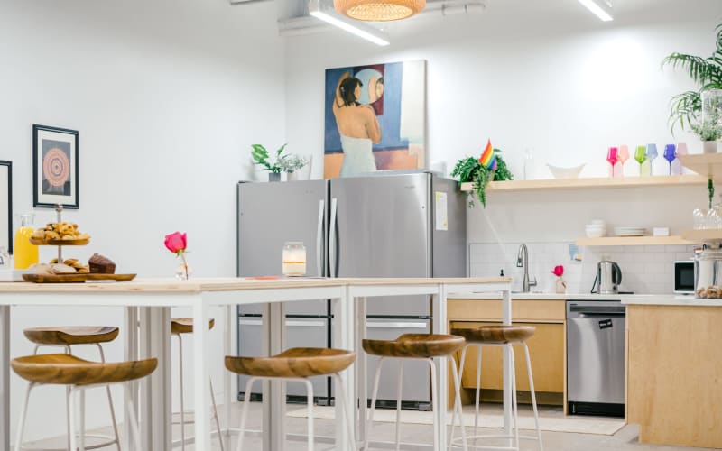 Casual Kitchenette & DIY Meeting Space, Houston, TX | Event | Peerspace