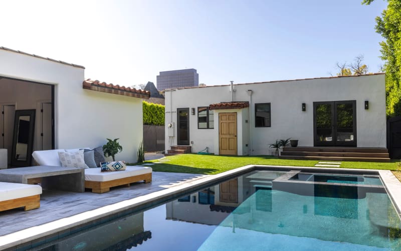 Spanish Modern Backyard Pool & Pool House Oasis, Los Angeles, CA ...