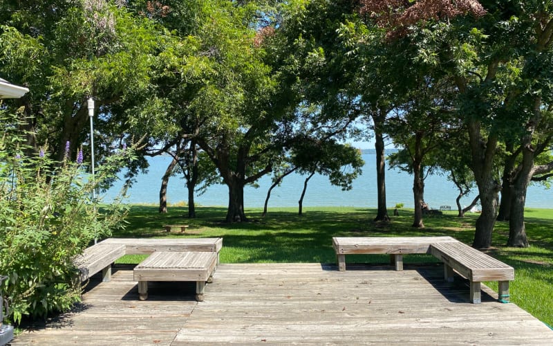 Outdoor Lakefront Photography Space, Rowlett, TX | Production | Peerspace