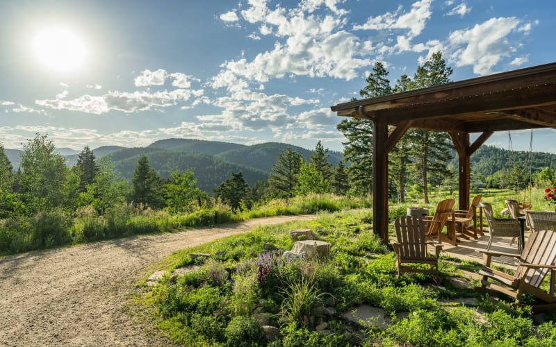 Unique Rustic Mountain Farmhouse with INCREDIBLE view, LITTLETON, CO ...