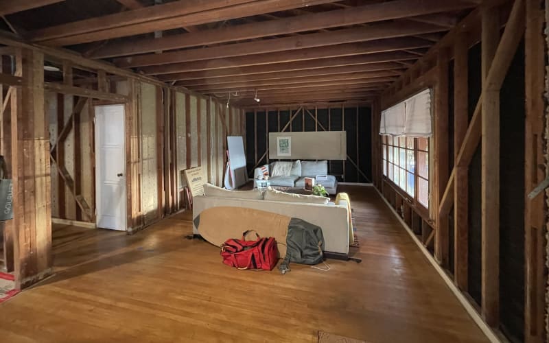 UNIQUE South LA 1950 Stucco Box under Construction., Los Angeles, CA ...