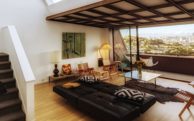 TV-Ready Gallery-Style Apartment with Panoramic Downtown Views, San ...