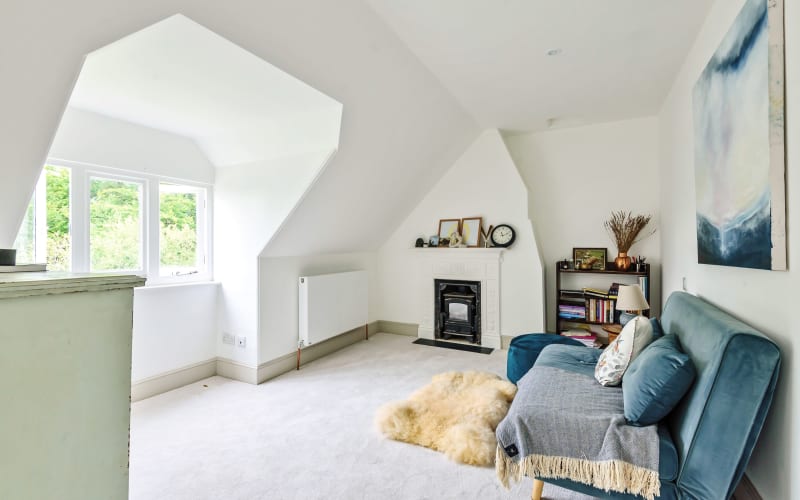 Spacious Sandstone Manor Country home, Hartfield | Production | Peerspace