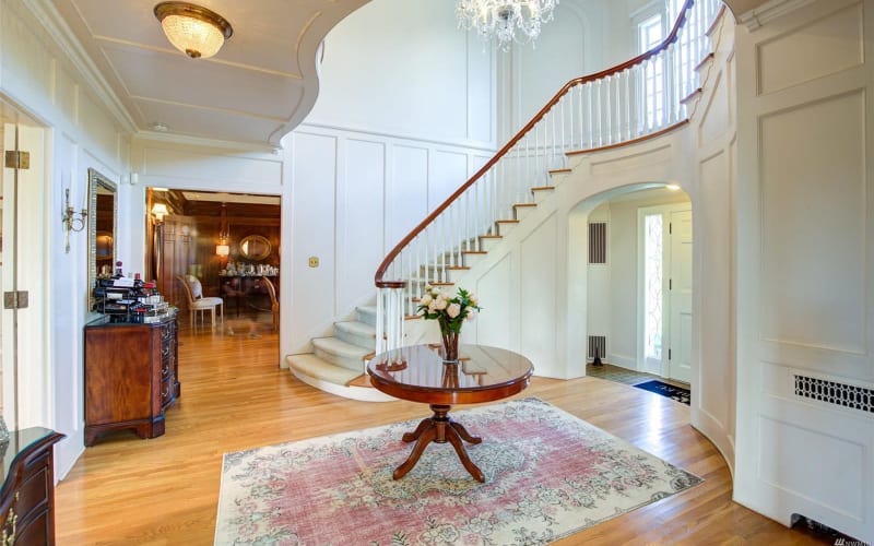 Craftsman Colonial Home, Aberdeen, WA | Event | Peerspace