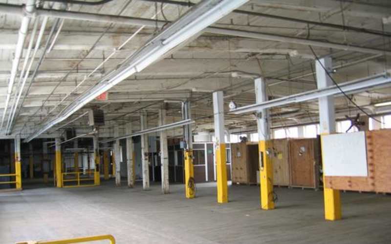 Eclectic Warehouse, Assembly Line, Office, Under-ground parking, Hyde ...