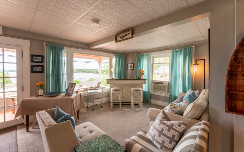 Historic Lakeview Inn and Cottages with sweeping lake views, Weirs ...