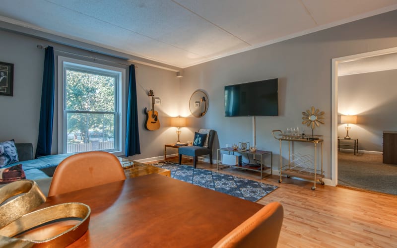 Famous Music Row Condo with Free Parking + Pool, Nashville, TN ...