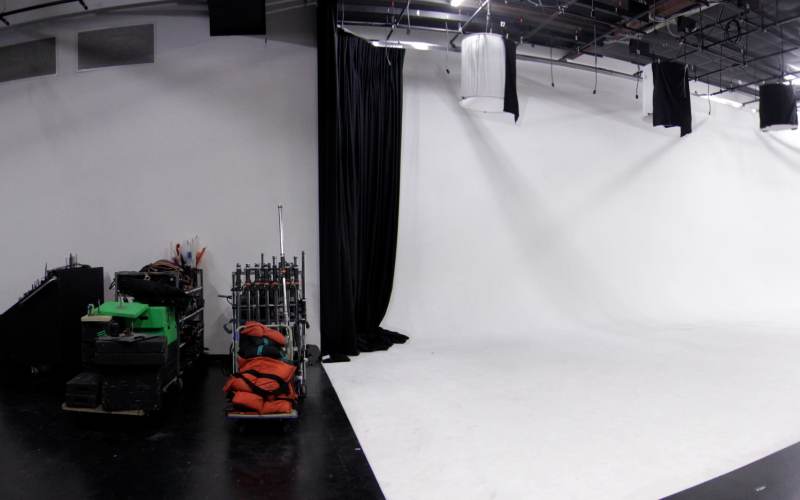 Large Soundstage A - White Cyc - Full Surround Black Curtains ...