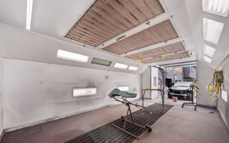 HOLLYWOOD EXOTIC BODY SHOP, Los Angeles, CA | Production | Peerspace