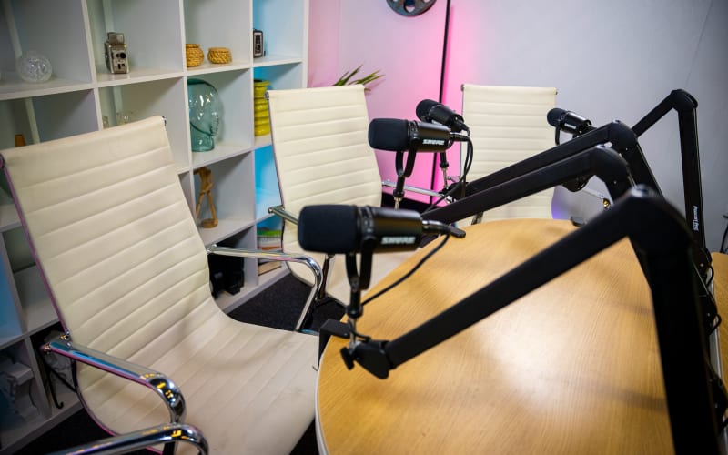 The Podcast Lounge, Pittsburgh, PA | Production | Peerspace
