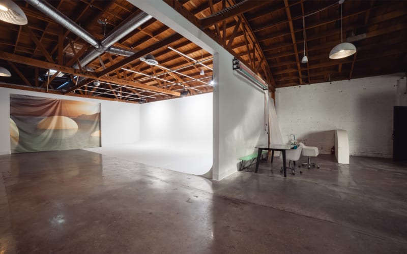 Large Warehouse Space / Photo & Video Studio / Cyc / Mid City LA / Open Space / Parking ...