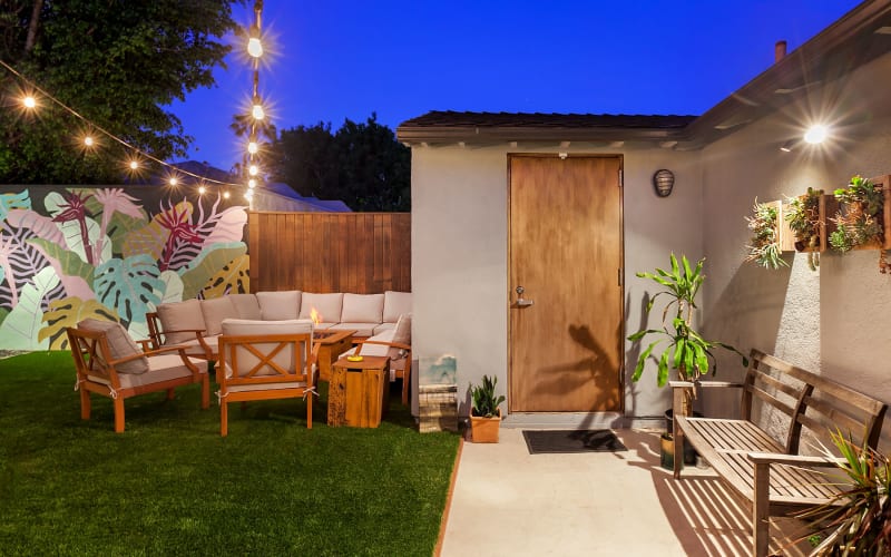 Trendy house with big back yard, Los Angeles, CA | Event | Peerspace