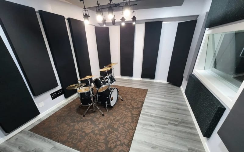 A new top-of-the-line professional recording studio, Vista, CA ...
