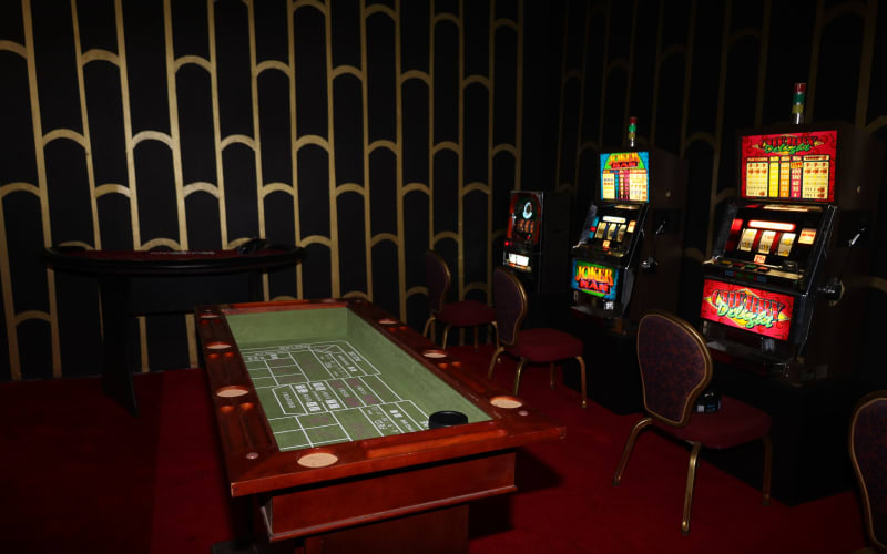 DTLA Multi Set Production Space (Infinite Mirror, Casino, Armory, LEDs ...