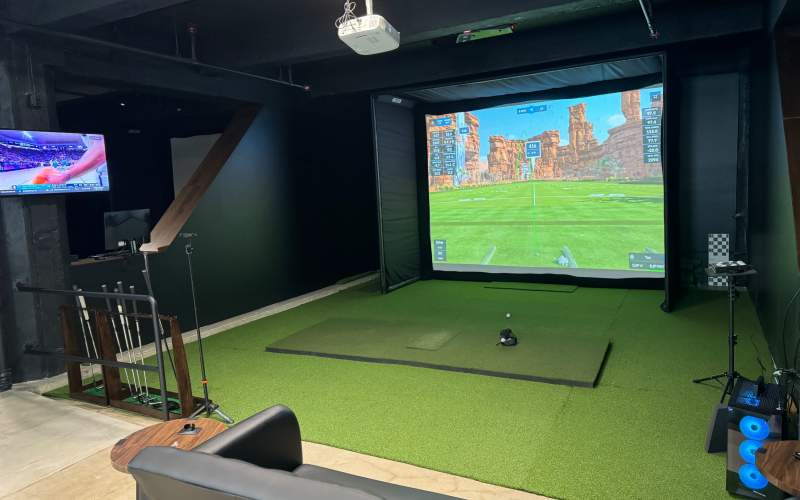 Swing Factory Golf Indoor Golf Studio, Los Angeles, CA | Event | Peerspace