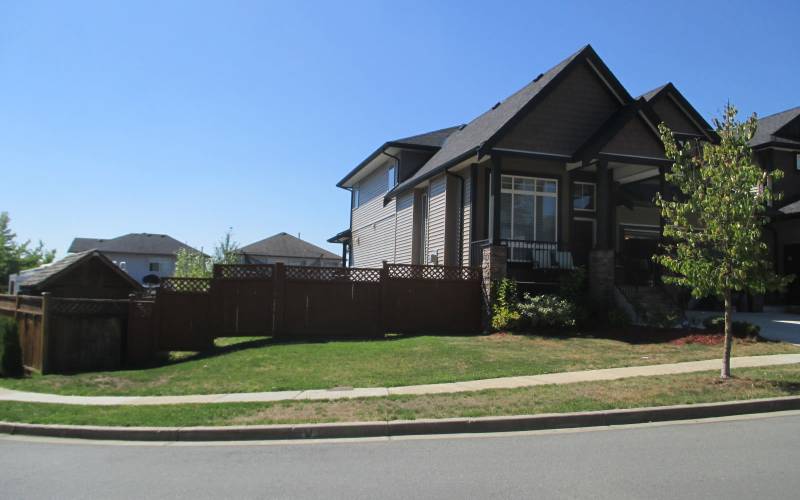 Spacious and Versatile Family House in Quiet Residential Area with ...