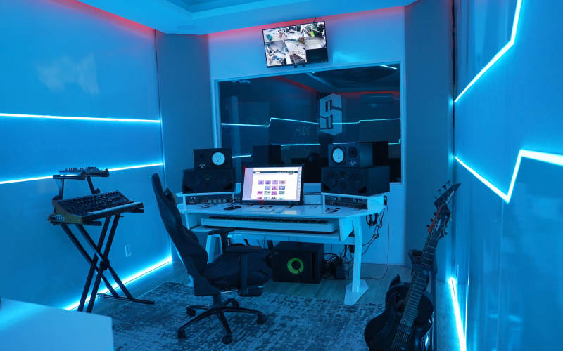 Futuristic studio (Engineer include), Houston, TX | Production | Peerspace