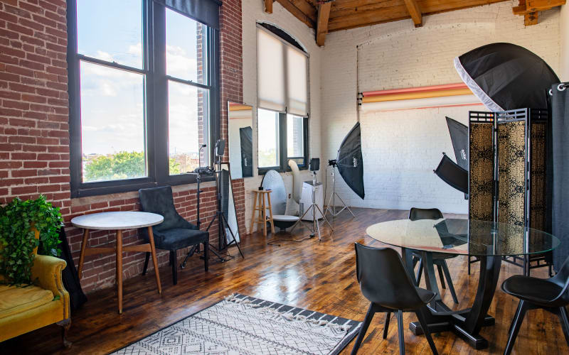 Industrial Luxe Chic Loft, Philadelphia, PA | Production | Peerspace