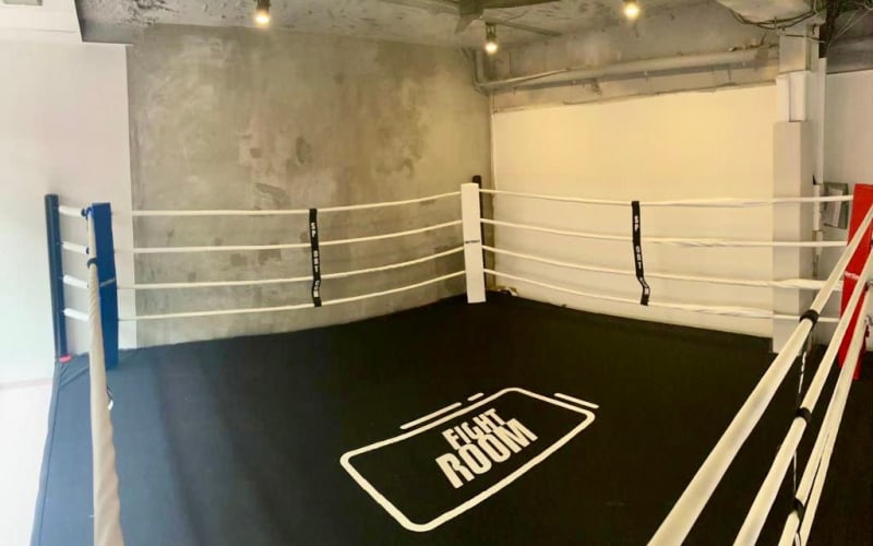 Gym avec Ring de boxe et Dojo à privatiser pour vos tournages., Paris ...