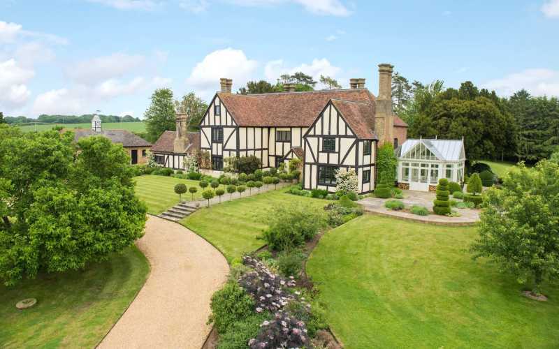 Tudor Manor with period features and landscaped gardens, Gravenhurst ...