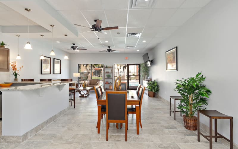 Light, Comfy Club Room in Oviedo, Oviedo, FL | Event | Peerspace