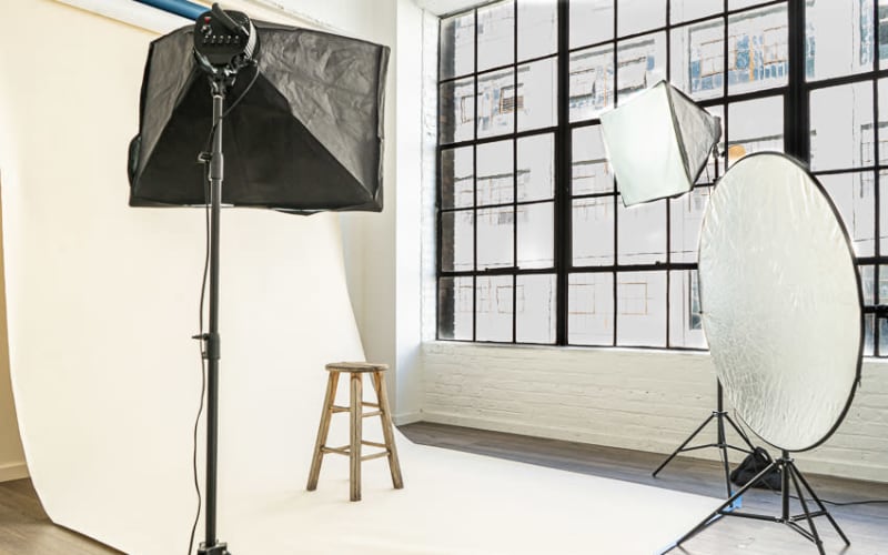 Beautiful Natural Light Studio - With Free Lighting Gear, Los Angeles ...