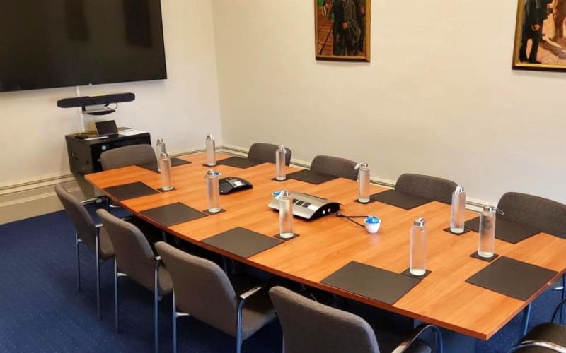 Cozy light filled Boardroom in Melbourne, Melbourne | Off-Site | Peerspace