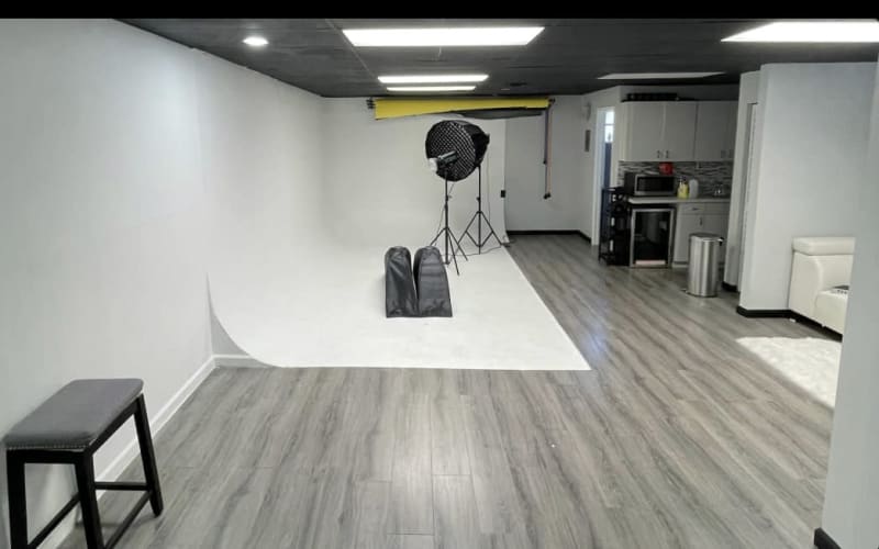 Urban Photo & Film Studio with Infinity Wall, FORT LAUDERDALE, FL ...