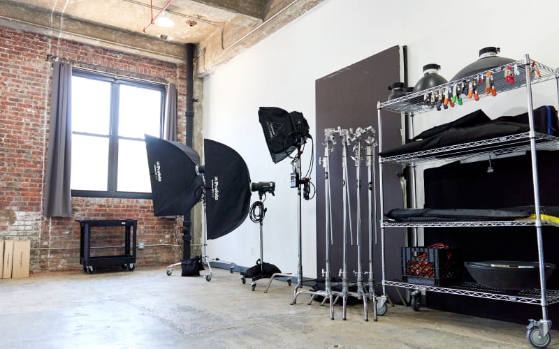 Spacious Natural Light Studio with Profoto and Aputure Lights Included ...