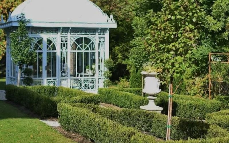 Historic house with beautifully landscaped yard!, Howell, MI ...