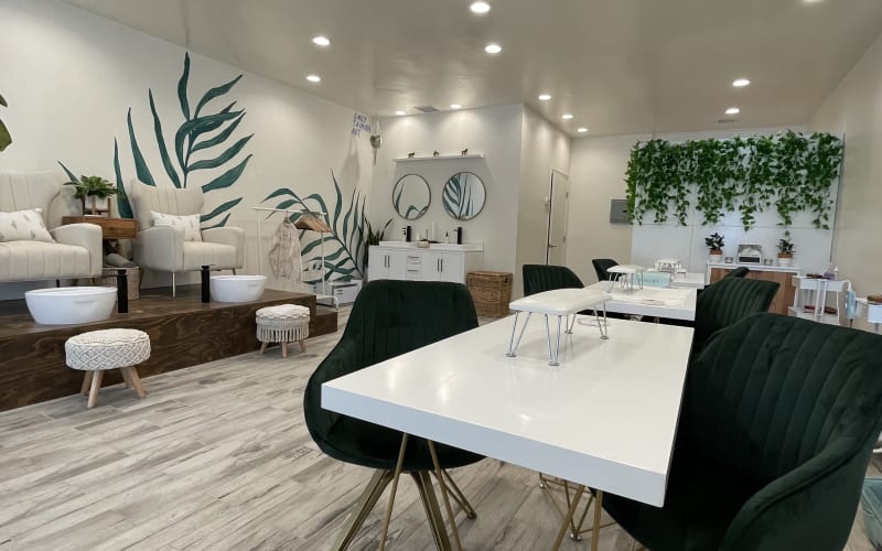Heart of Santa Barbara Aesthetic Nail Salon, Santa Barbara, CA | Off ...