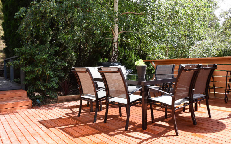 Large Rumpus Room with Bar, Lounges, Pool table and more, Yarra Glen ...