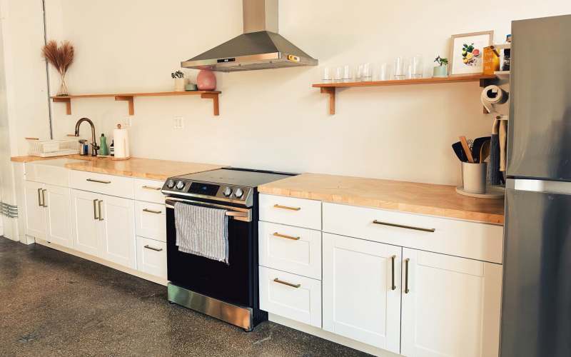 A Spacious Photo & Film Studio with a Fully Equipped Shooting Kitchen ...