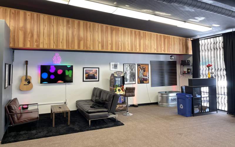 Sacramento Recording Studio with Lounge, Fair Oaks, CA | Production ...