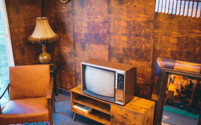 Midtown Vintage Atlanta Retro Parlor 4 in 1 for Photo & Video ...