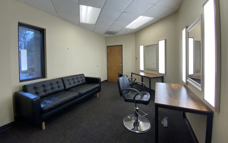 Studio Space in Atlanta massive black cyc - Studio 6 | Studio Space ...