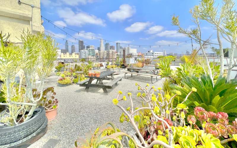 Vintage Arcade & Rooftop with Skyline Views, Los Angeles,, CA ...