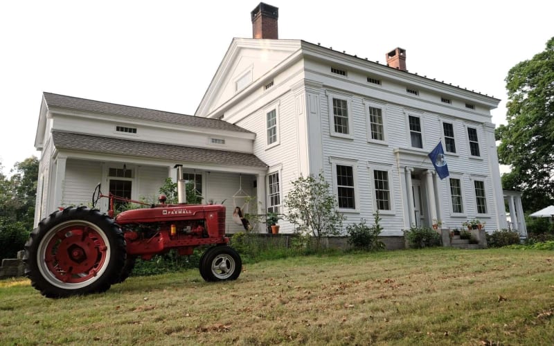 Historic Federal Style Farmhouse with Bucolic Views, Redding, CT ...