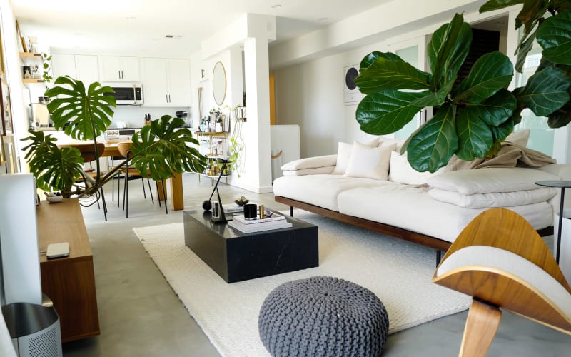 Sunny Modern Loft-Style Apartment in WeHo with City Views and Elevator ...
