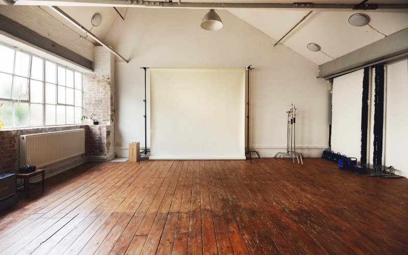 Warehouse Studio with wooden floor for photography and video., london ...