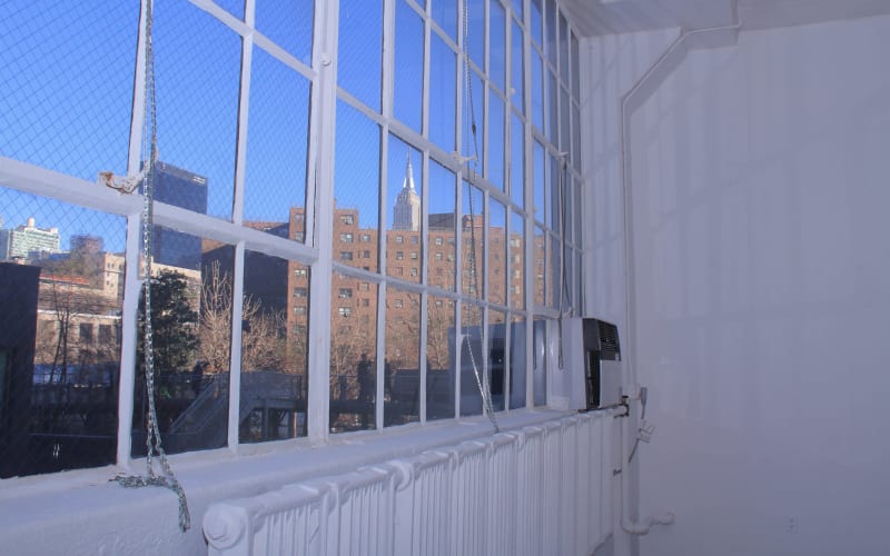 Caelum Gallery | Large White Box Gallery in Chelsea Art district, New ...