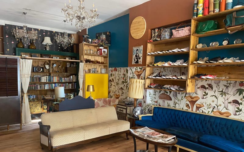 1970s Milieu by DPS, Chicago, IL | Production | Peerspace