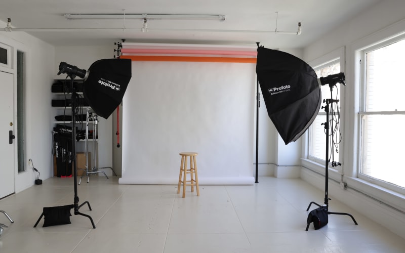 Natural Light DTLA Professional Photography Studio. Profoto Lighting ...