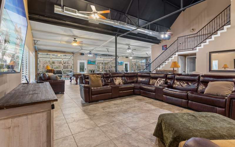 Spacious Barndo w/Pool + San Bernard River View, Brazoria, TX | Event ...