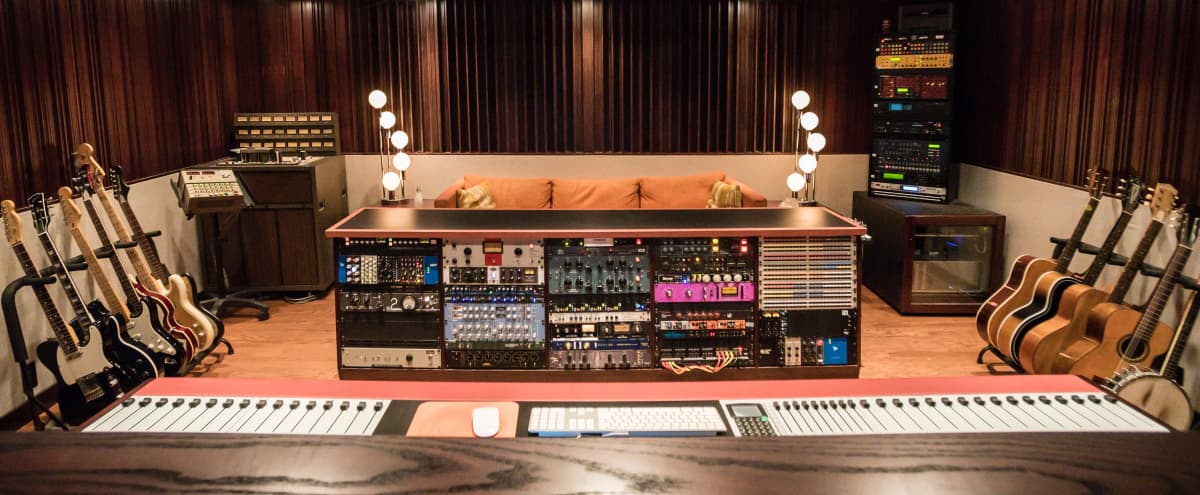 State-Of-The-Art Recording Studio with 1970's Vibe Hidden Away in Hip ...